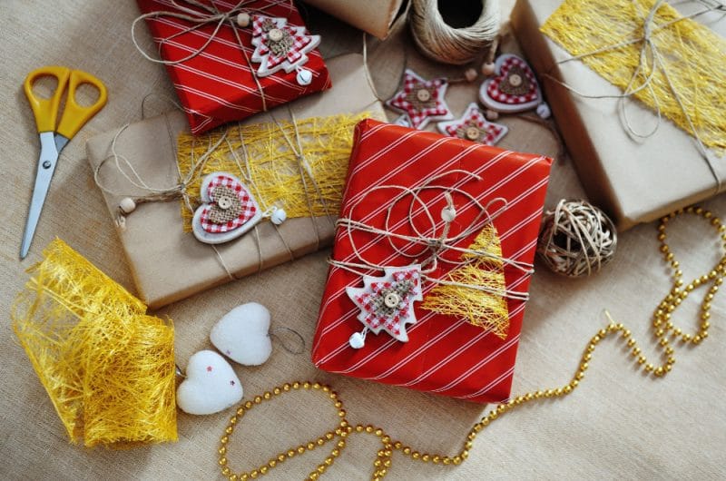 15 Second-Hand Gift Ideas That Are a Pleasure to Receive