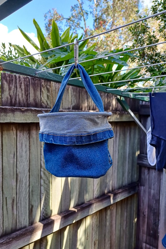 Cute and Easy Upcycled Peg Bucket From Old Jeans