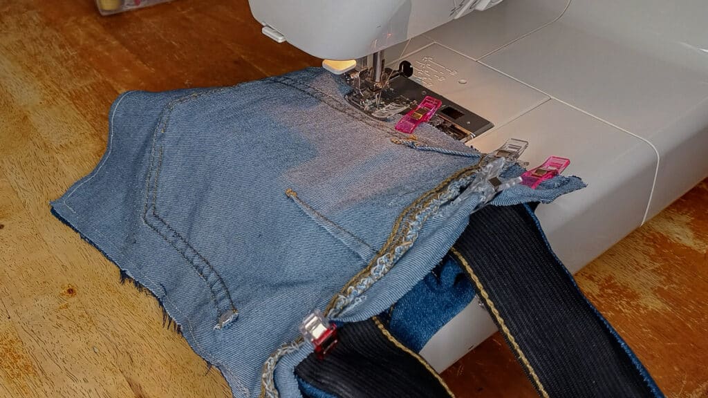 Easy DIY Book Bag (Small Tote) From Old Jeans Tutorial